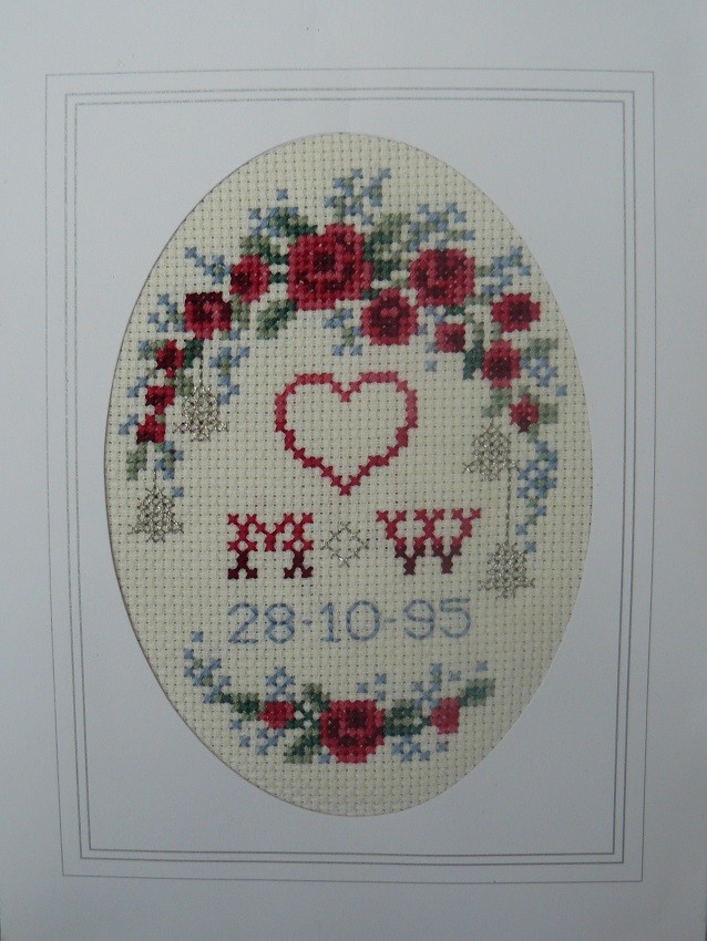 Wedding Roses Ruby – Exclusive Tapestry and Needlework Kits